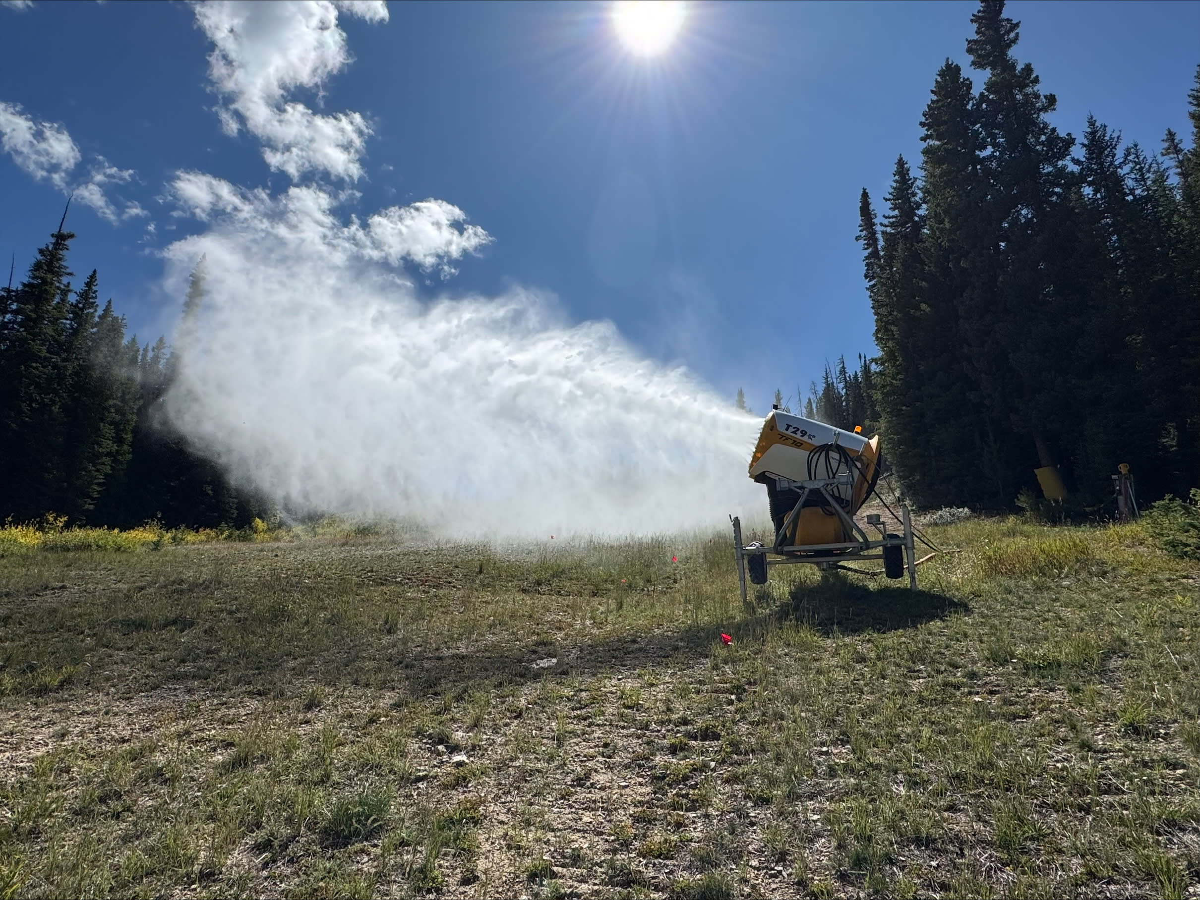 Keystone, Colorado Conducts First Snowmaking Test of Season - Powder