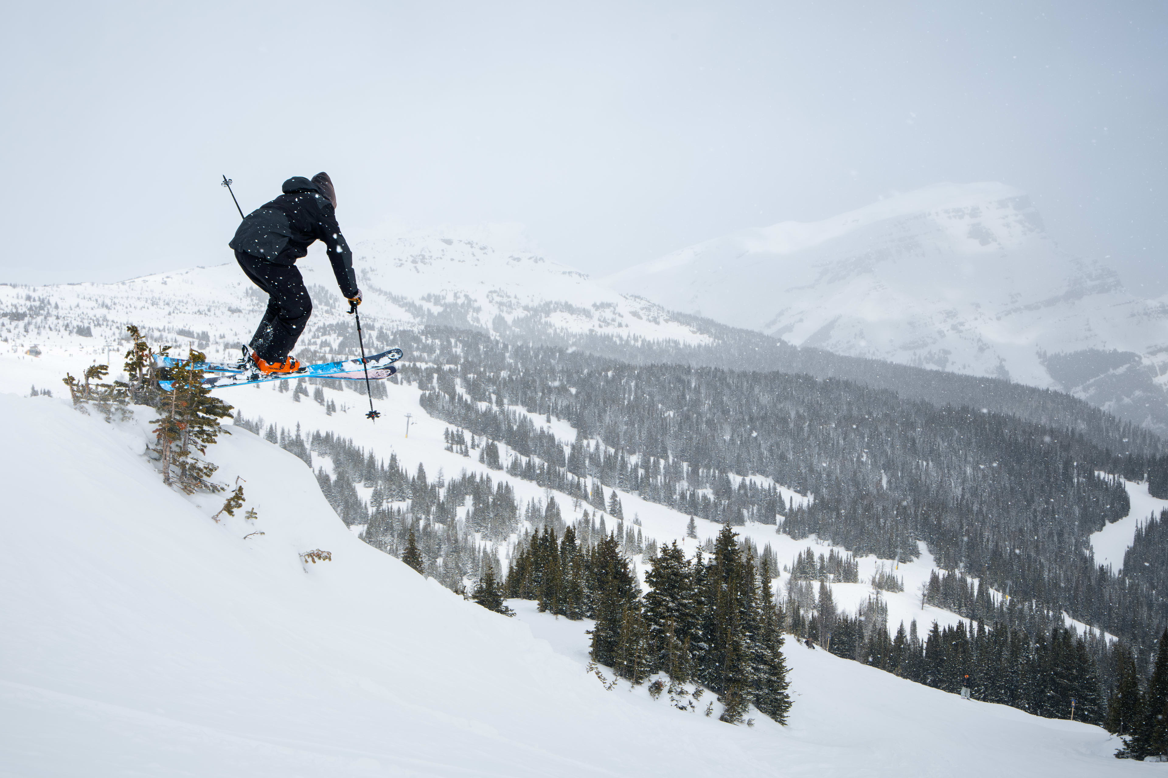 2026 Blizzard Rustler 10: Full Review - Powder