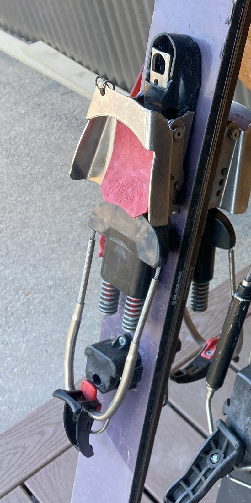 Top Resort and Touring Telemark Bindings - Powder