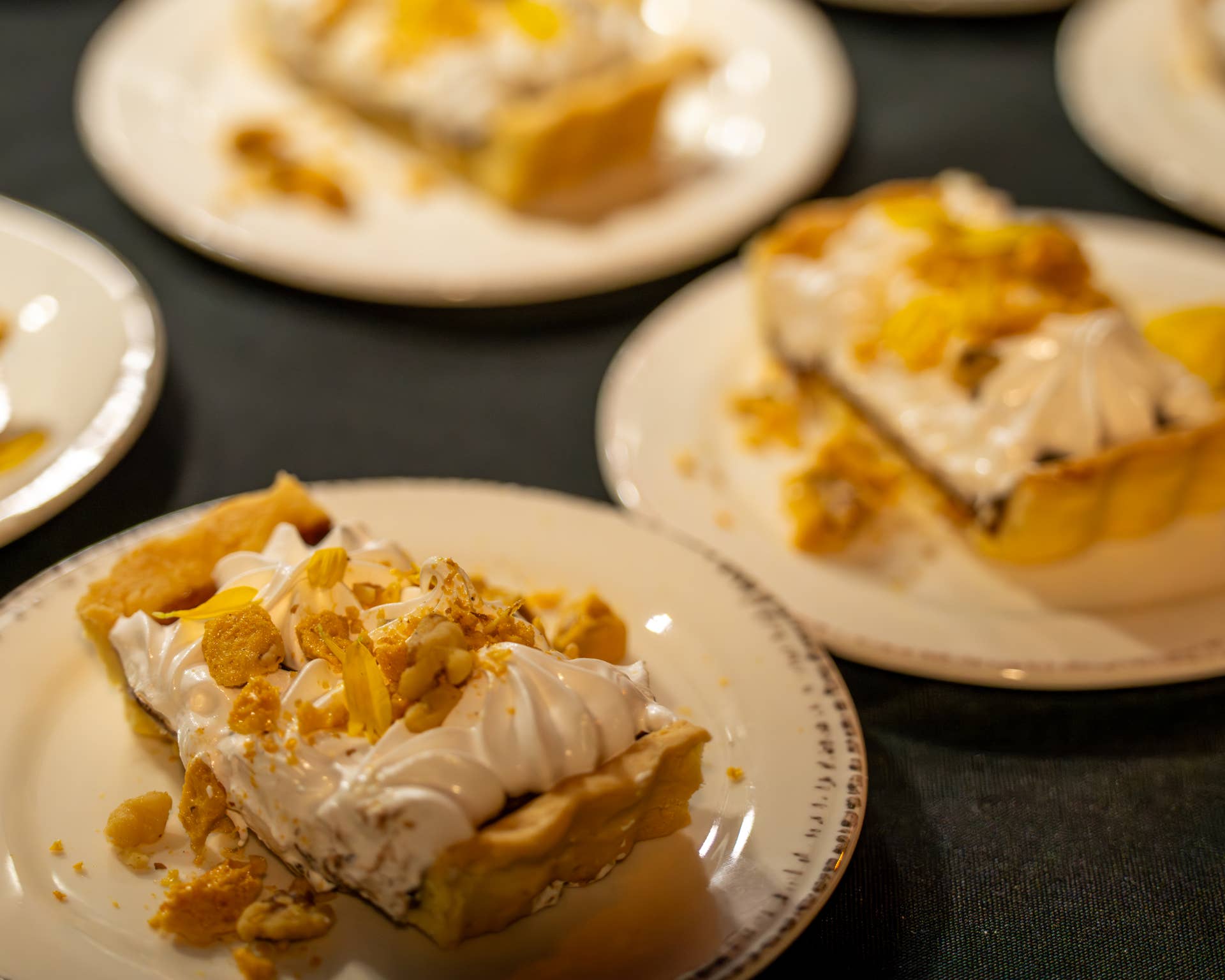 Arizona Snowbowl Serves Five-Course Meal on Gondola - Powder