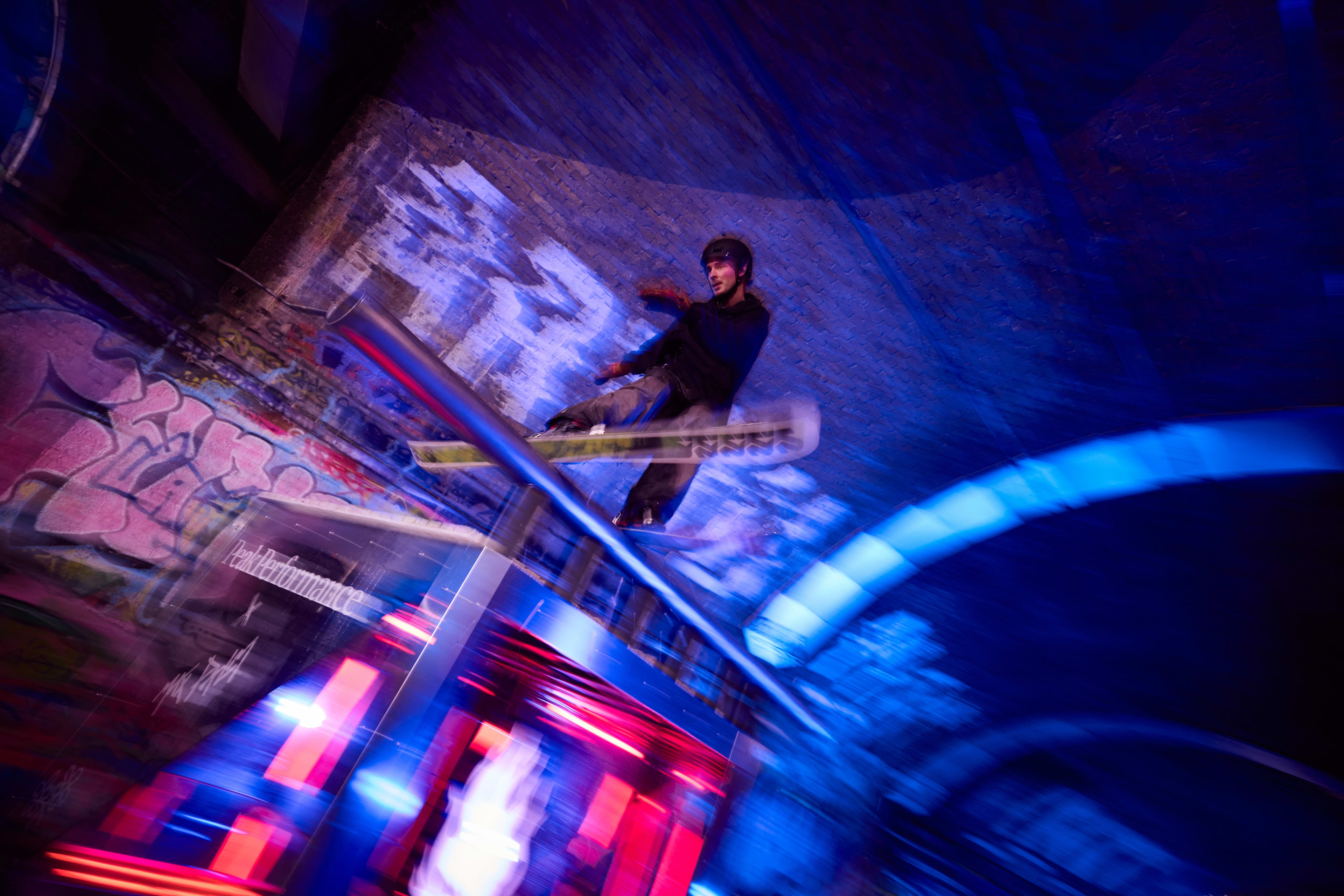 Skiers Build Terrain Park in London With Real Snow - Adventure Sports ...