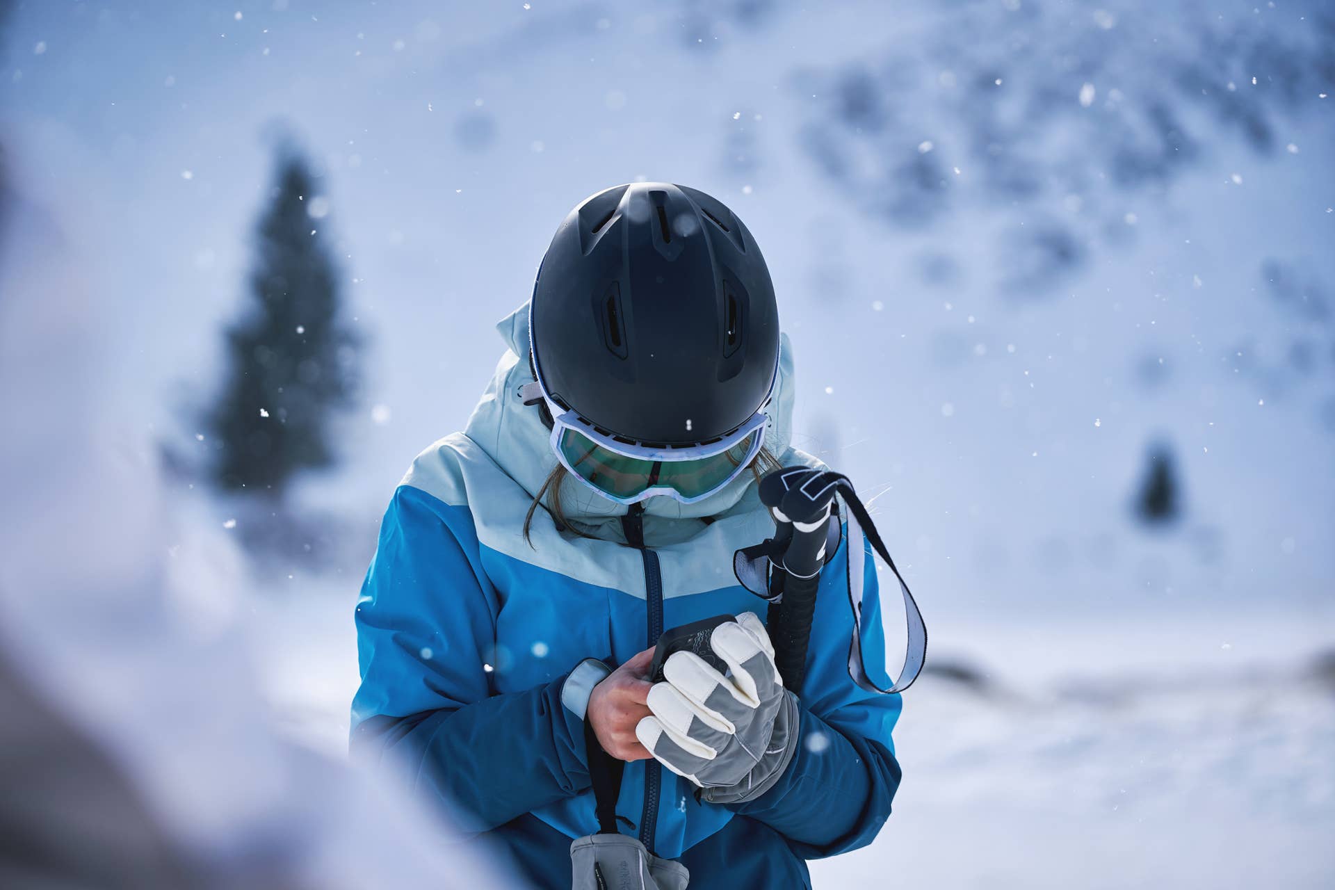 How To Stay Safe While Skiing in the Backcountry - Powder