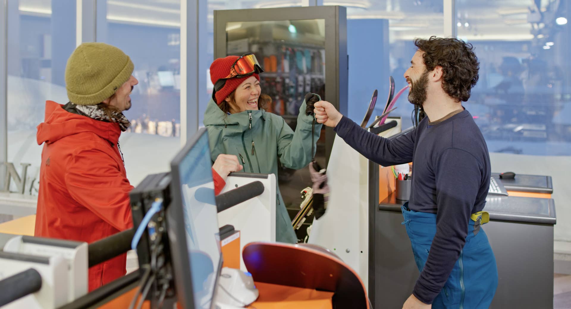 6 Expert Tips for Renting Skis This Winter - Powder