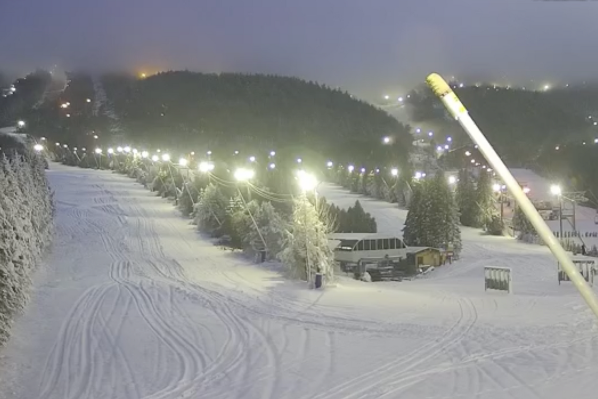Pennsylvania's Ski Season Arrives as Resorts Confirm Opening Dates - Powder