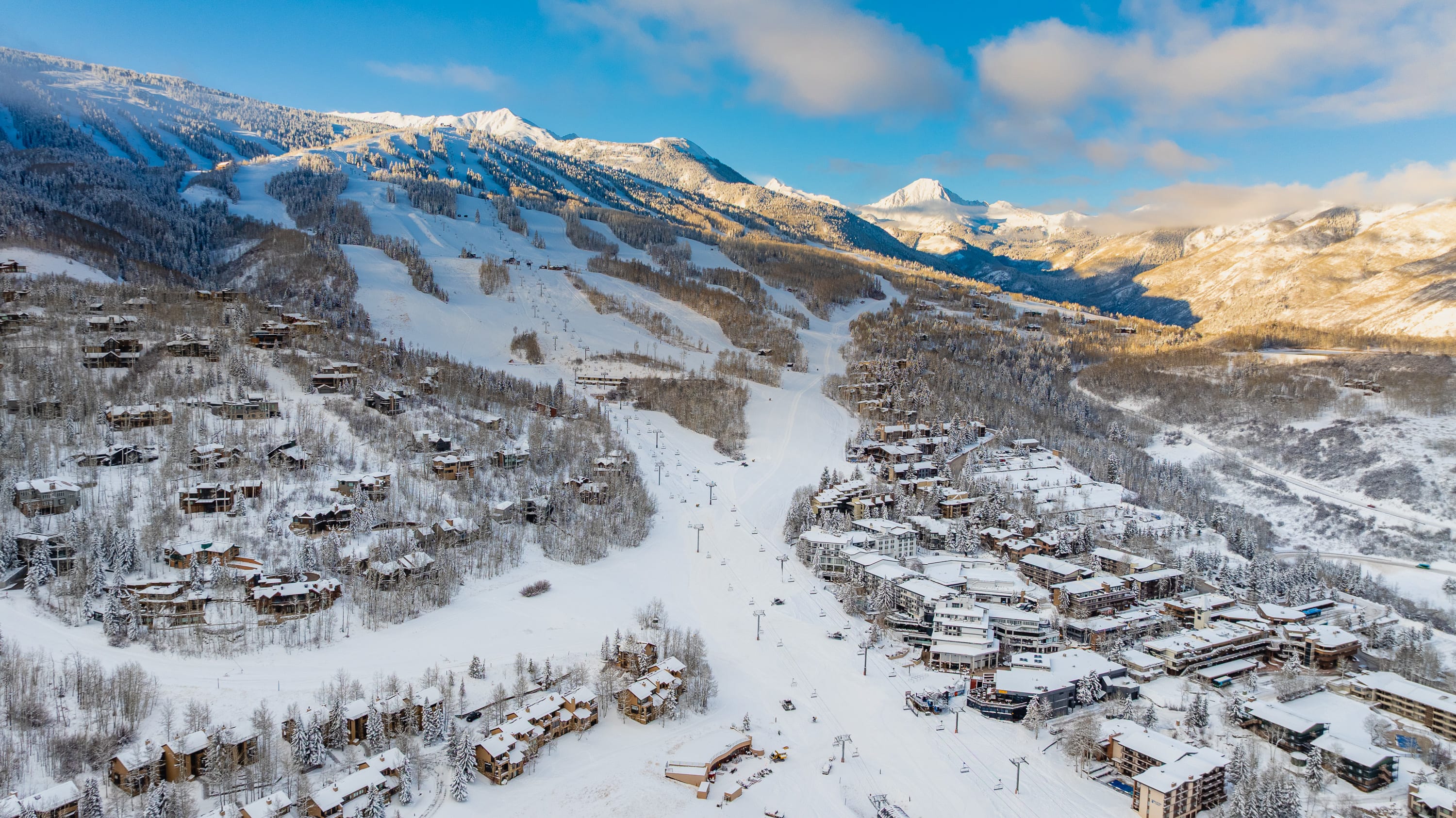 Snowmass Opens Top to Bottom After 20" Snow - Powder
