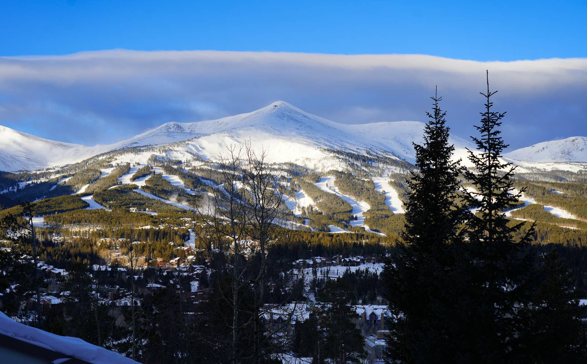 Insider's Guide to Skiing Breckenridge Resort in Colorado - Powder