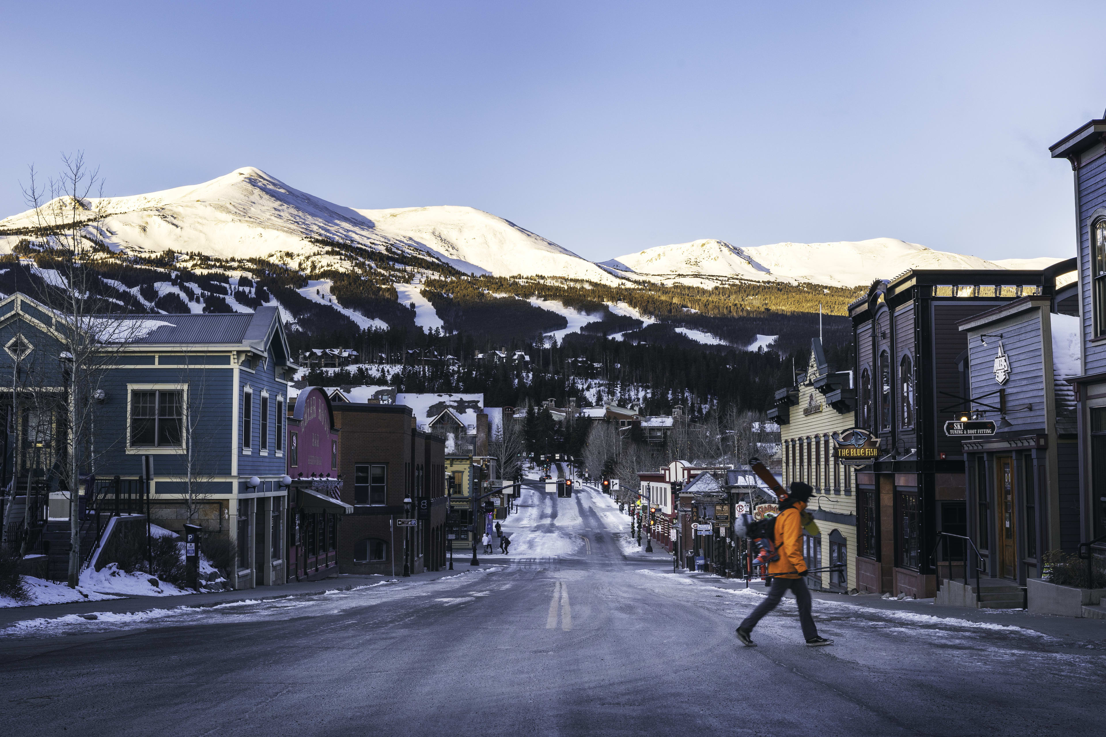 Insider's Guide to Skiing Breckenridge Resort in Colorado - Powder