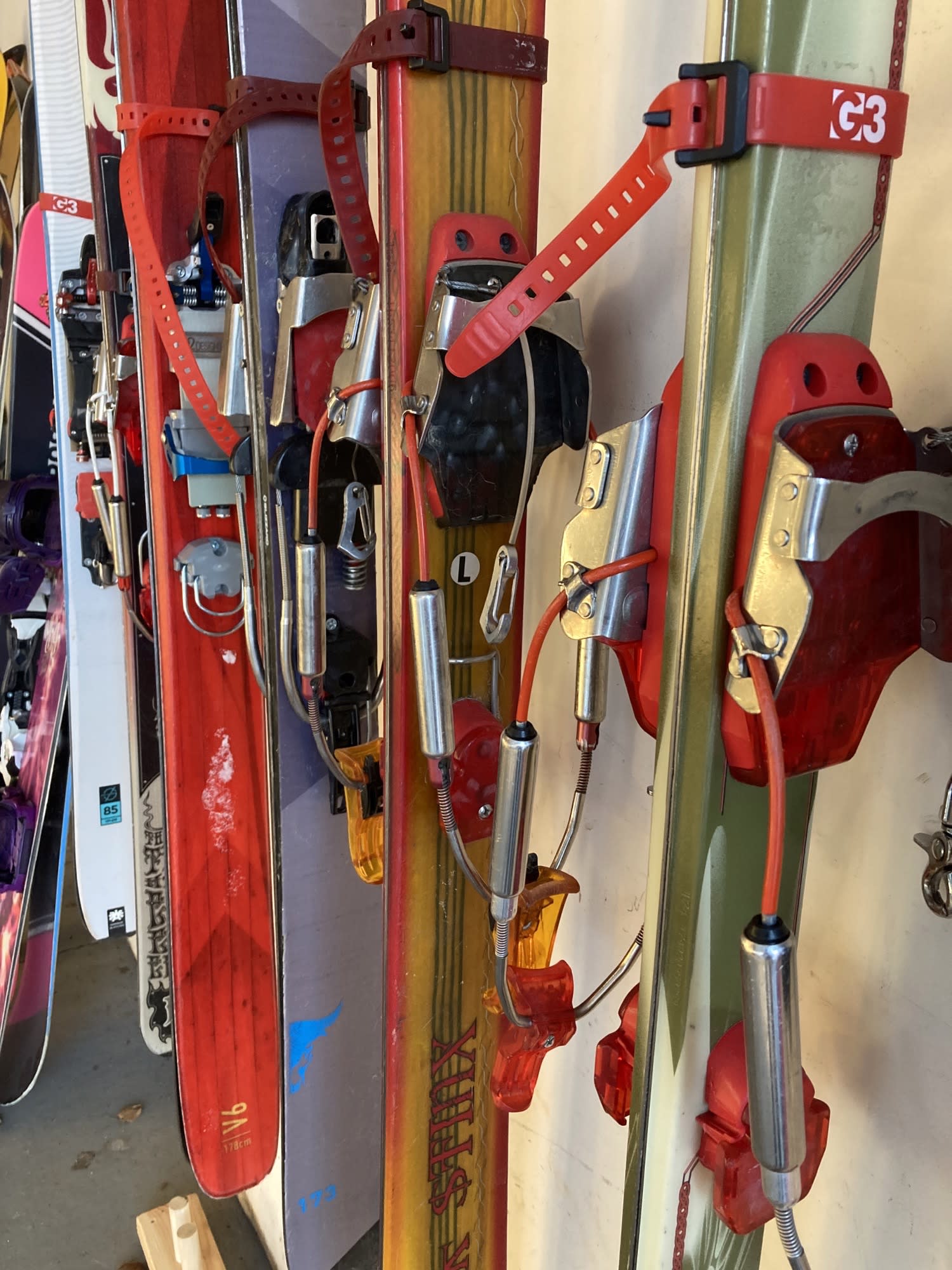 A First-Timer’s Guide to Telemark Boots, Bindings, and Skis - Powder