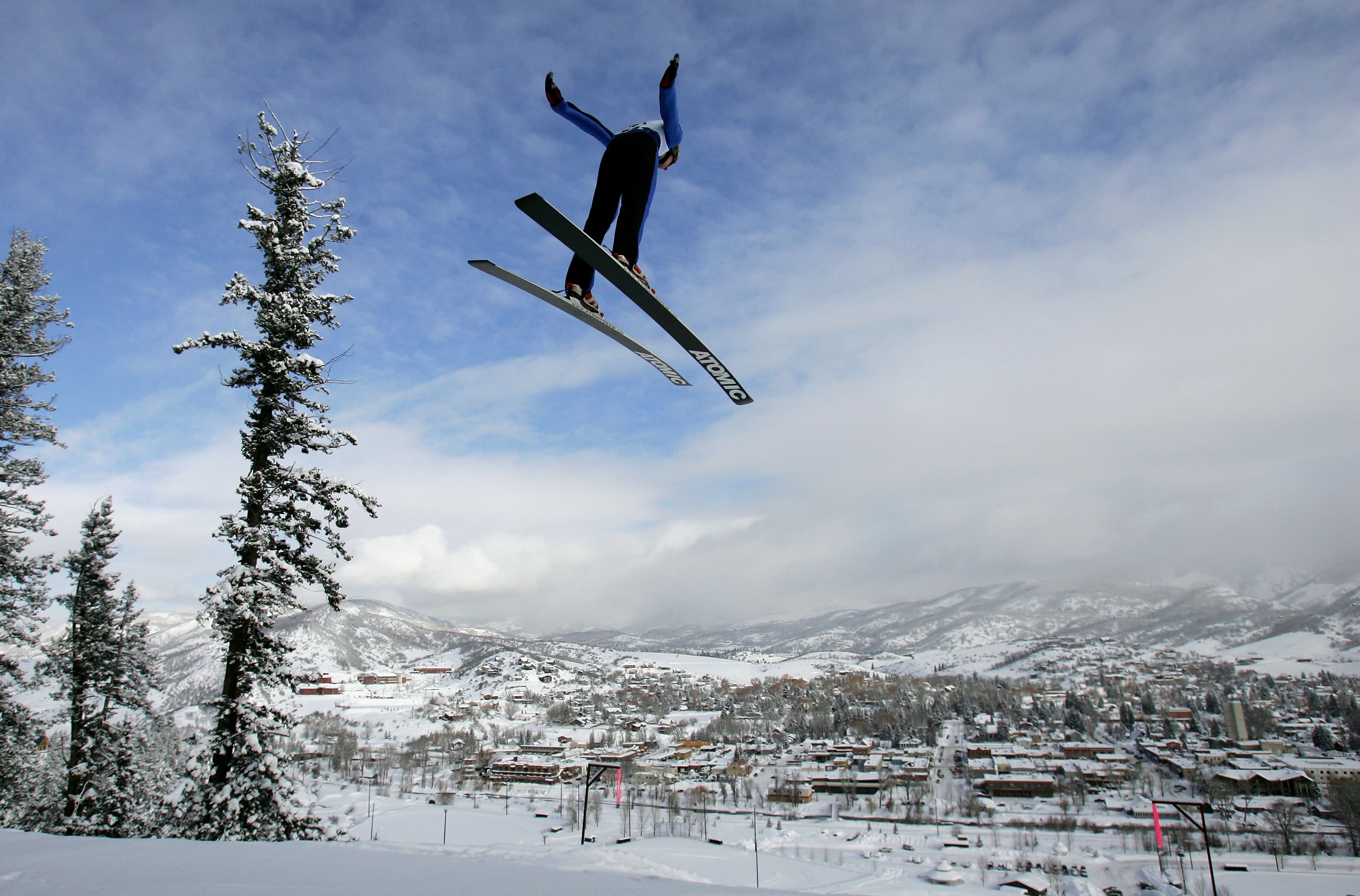 The 8 Oldest Ski Resorts in the U.S. - Powder