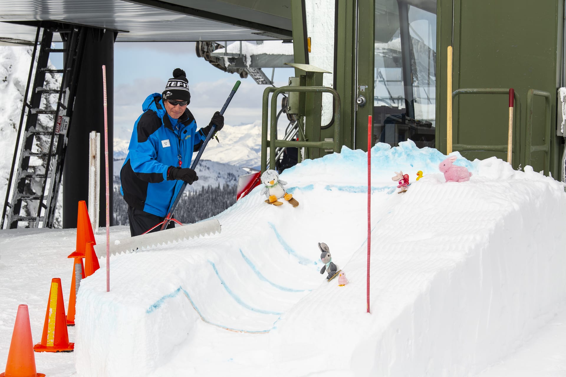 Skiing's Soul Thrives at Montana's Fiercely Independent Resort - Powder