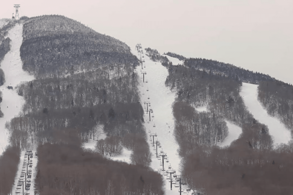 Jay Peak Buried: Why a VT Ski Area Has More Snow Than West - Powder